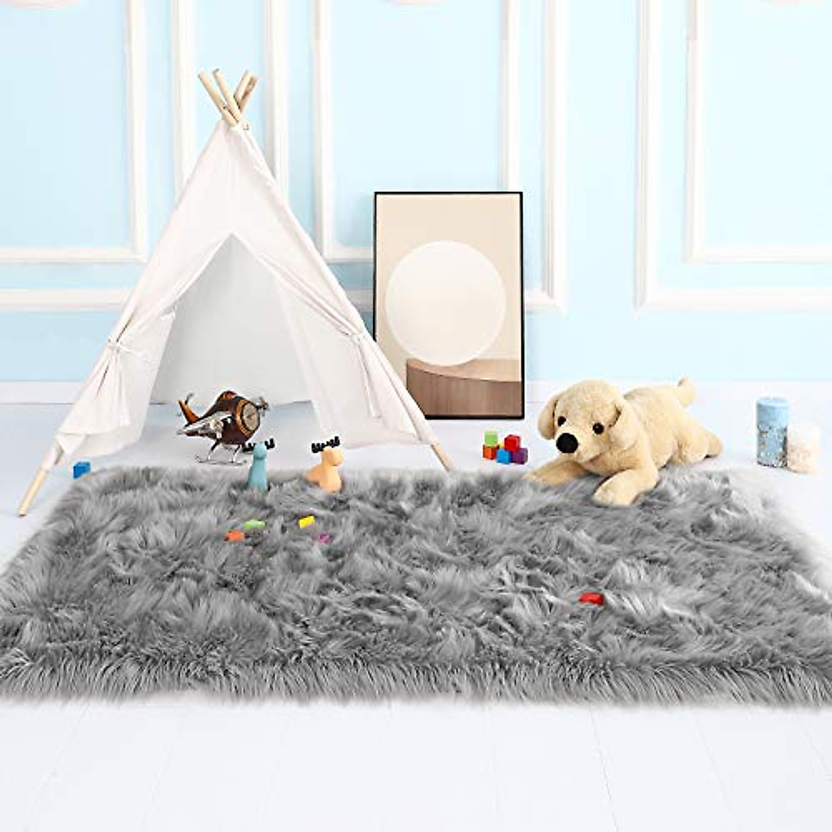 Pacapet Fluffy Faux Fur Rug,Grey Fur Rug Sheepskin Rug for Bedroom,Furry Shag Rug for Living Room,Fuzzy Rug Carpet for Bedside Kids Nursery Room Decor,2x3 ft