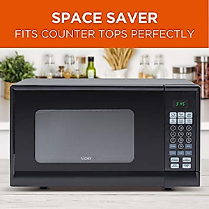 Commercial Chef CHM990B Countertop Microwave Oven, 19.3 x 14.7 x 11.2 Inches, Black