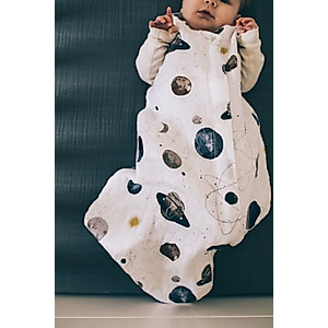 Little Unicorn – Planetary Cotton Muslin Sleep Bag | 100% Cotton | Super Soft and Lightweight | Baby | Size Large: 12-18 Months | Machine Washable | 1.1 TOG