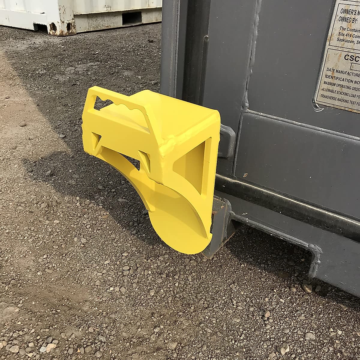 Container Modification World ® - Twist 'N' Jack Container Lifter for Jacking Corner of New and Used Sea Cans, Shipping Container Homes