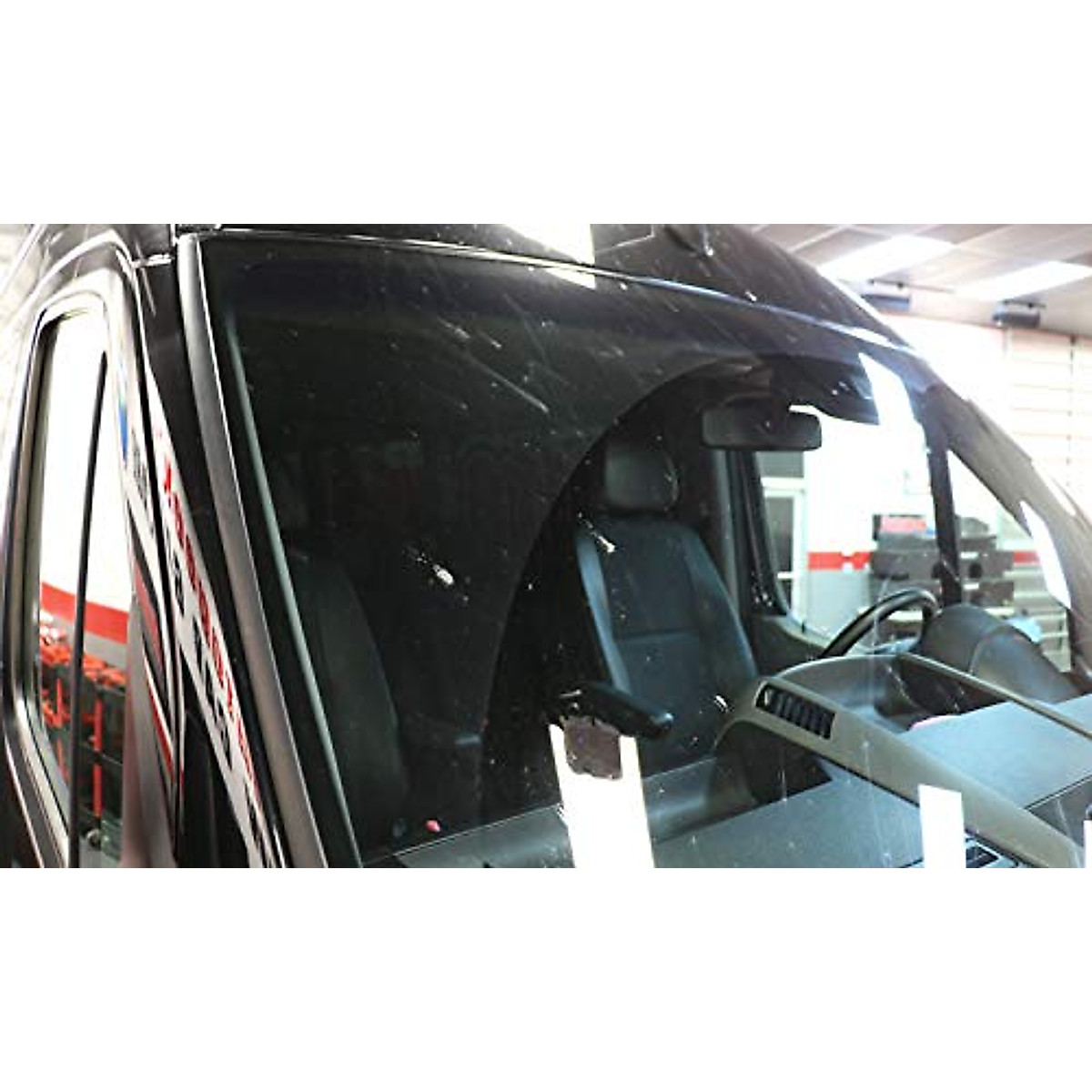 Pinnacle Black Label Diamond Glass Cleaner & Repellent