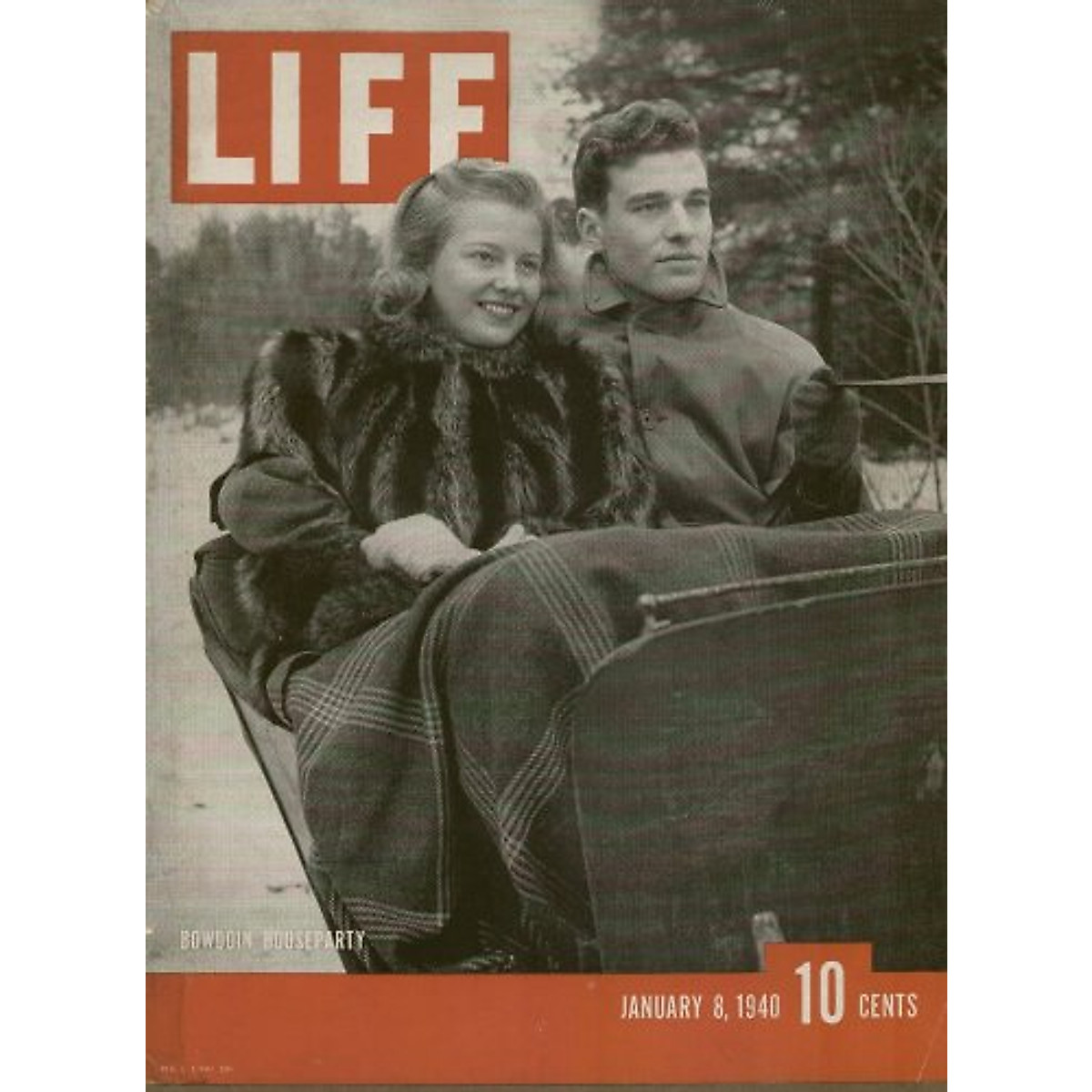 Bowdoin Houseparty, E. Harold Pottle Jr., Bowdoin Junior, and Dee Ohlrogge, Lasell Junior College, Auburndale, Mass., 1940 LIFE Magazine Cover, A0061A *** THIS IS A COVER ONLY / NOT A MAGAZINE ***