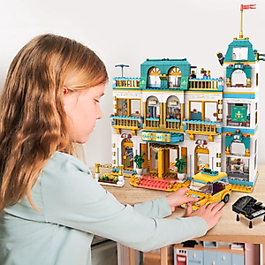 T TLDUEWF Friends Heartlake City Grand Hotel Building Kit, Girls House Building Blocks Toy Gift for Kids Girls Aged 6-12 (1639 Pieces)