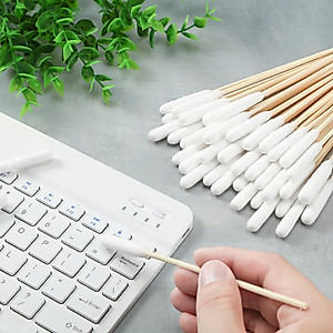 Sweetude 500 Pcs 6 Inch Dog Ear Cotton Swabs Long Cotton Swabs Pet Cotton Swabs Pets Ear Cleaner Swabs with Long Bamboo Handle for Dogs Cats Ear Cleaning Supply for Puppies and Pets