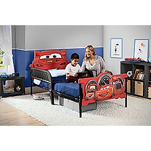 Delta Children Plastic 3D-Footboard Twin Bed, Disney/Pixar Cars