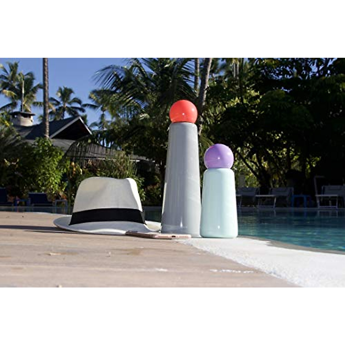 Stainless Steel Water Bottle | 750ml Insulated Water Bottle BPA Free | Cool and Modern Leak Proof Skittle Bottle Flask | Cold for 24+ Hours, Hot for 12 | Light Grey & Coral by Lund London