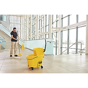 Rubbermaid Commercial Products, WaveBrake - Commercial Industrial Mop Bucket with Side-Press Wringer Combo on Wheels, 35 Quart, Yellow