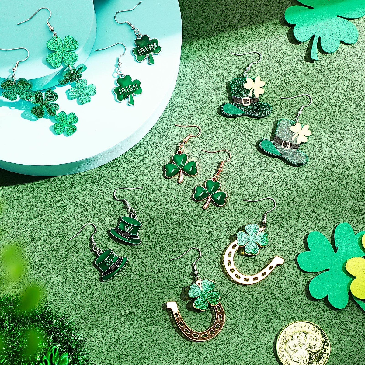 Henoyso 6 Pairs St. Patrick's Day Earrings Acrylic Stud Clover Dangling Earrings Irish Shamrock Dangle Earrings for Women (Clover)
