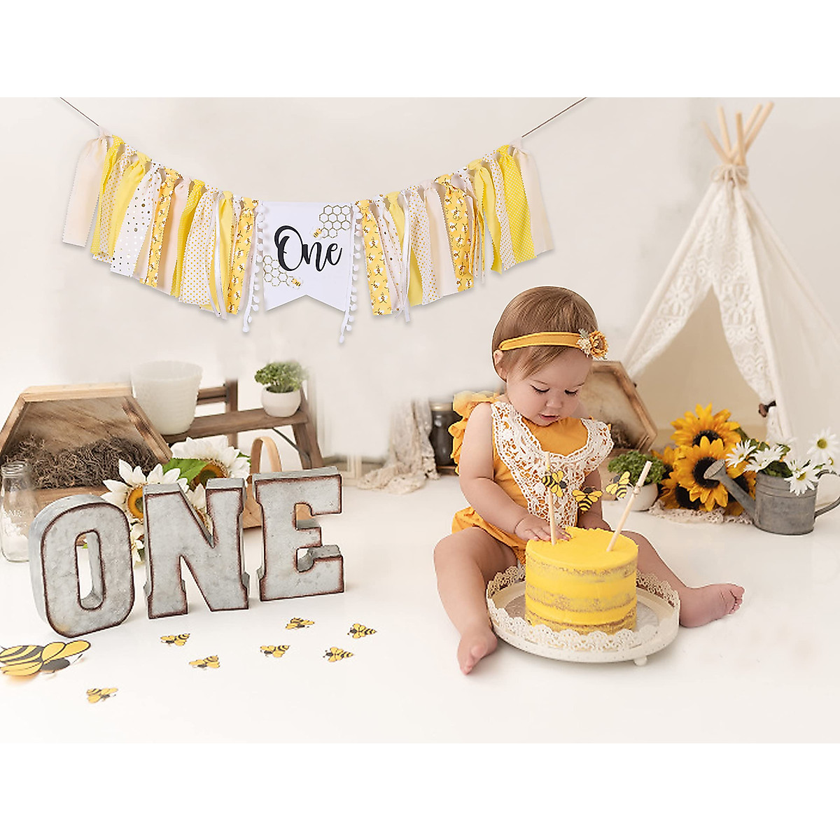 1st Birthday Banner - High Chair Banner 1st Birthday Boy/girl, 1st Birthday Boy/girl, 1st Birthday High Chair Banner, Bee Day Birthday High Chair Banner, 1st Birthday Bee Banner Party Toppers