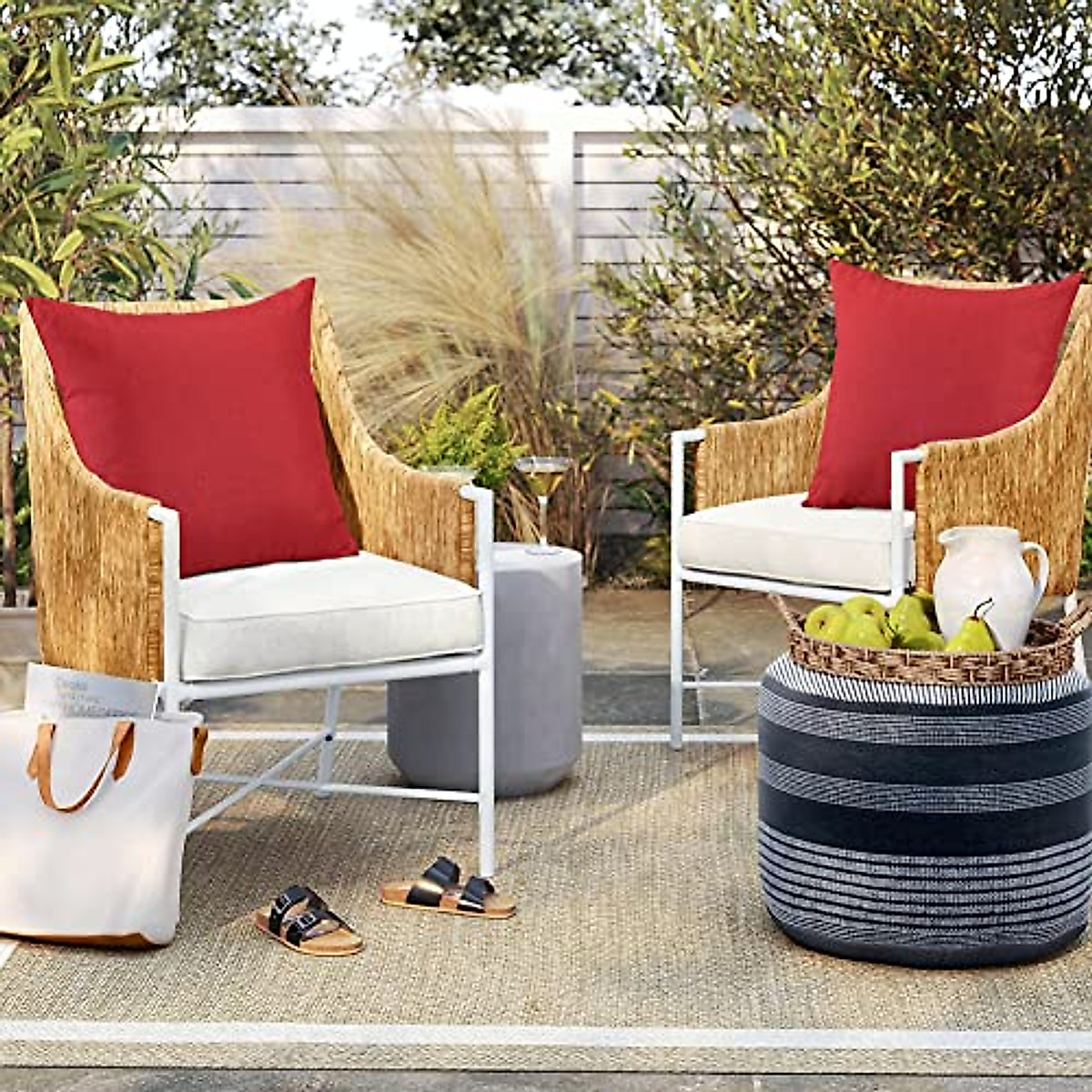 OTOSTAR Waterproof Throw Pillow Covers 18x18 Inch Outdoor Decorative Pillow Covers Square Outdoor Pillowcases Patio Cushion Case Pillows for Couch Tent Sofa Garden Funiture Home Decor Pack of 4 (Red)