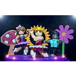 Roblox Celebrity Collection - Dance Your Blox Off Playset [includes Exclusive Virtual Item]- Amazon Exclusive