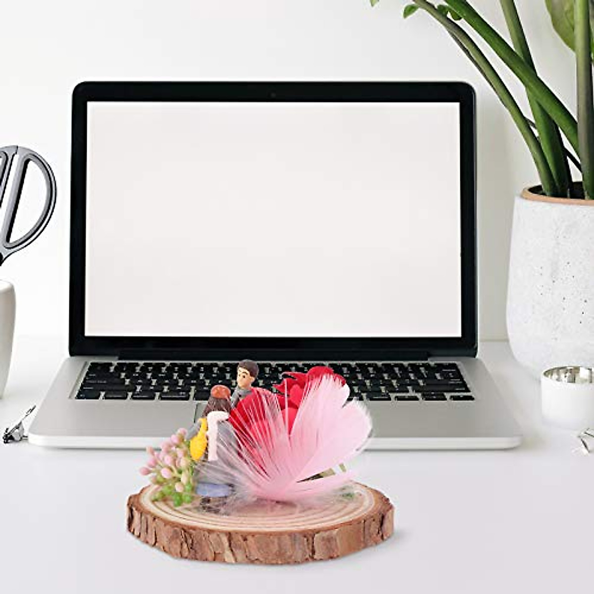 VALICLUD Ornament Decoration Terrarium Miniatures Bridal Show Stand Couple Micro Landscape Lover Love Couple Figurines Cake Decorating Landscape Ornaments Wood Doll House Bride Booth