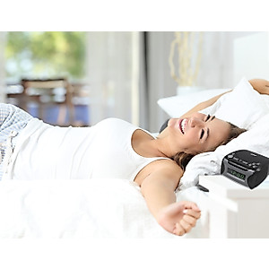 Digital Alarm Clock Radio with CD Player and USB Charge Port