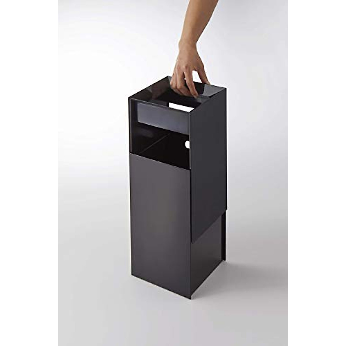 YAMAZAKI home 4493 Trash Can-Modern Garbage Waste Basket with Handle, One Size, Black