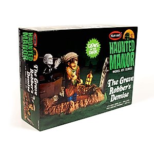 Polar Lights Disney Haunted Mansion: The Grave Robber's Demise/Grave Robbers Reward 1:12 Scale Diorama Model Kit with Moveable Parts