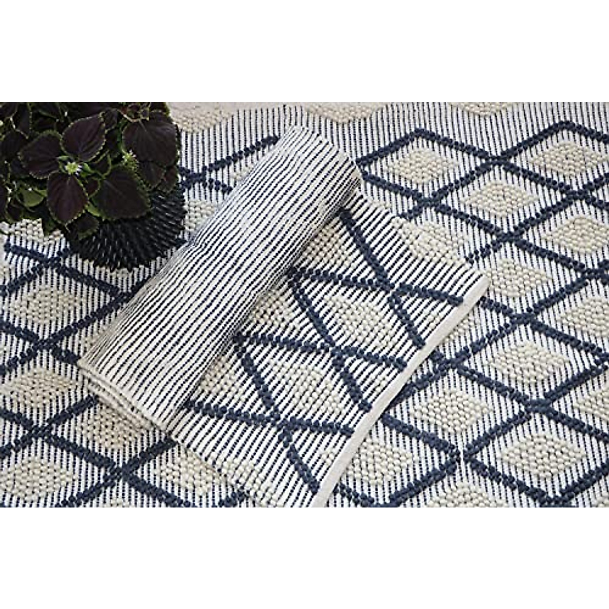 Home Talk Store Wool Area Rug | Handcrafted Traditional Rugs | Non-Skid Carpet | Modern Indoor Shag Rugs for Bedroom, Home Décor, Dining Room | Wool Mats | 4’x 6’ | White & Navy