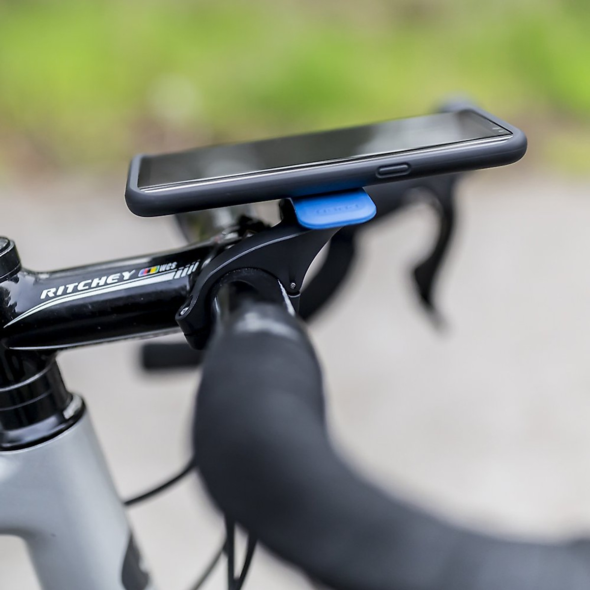 Quad Lock Out Front Bike Mount for iPhone and Samsung Galaxy Phones