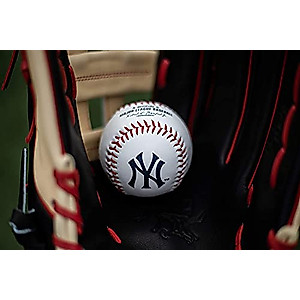 Rawlings MLB New York Yankees Team Logo Baseball, White, 1