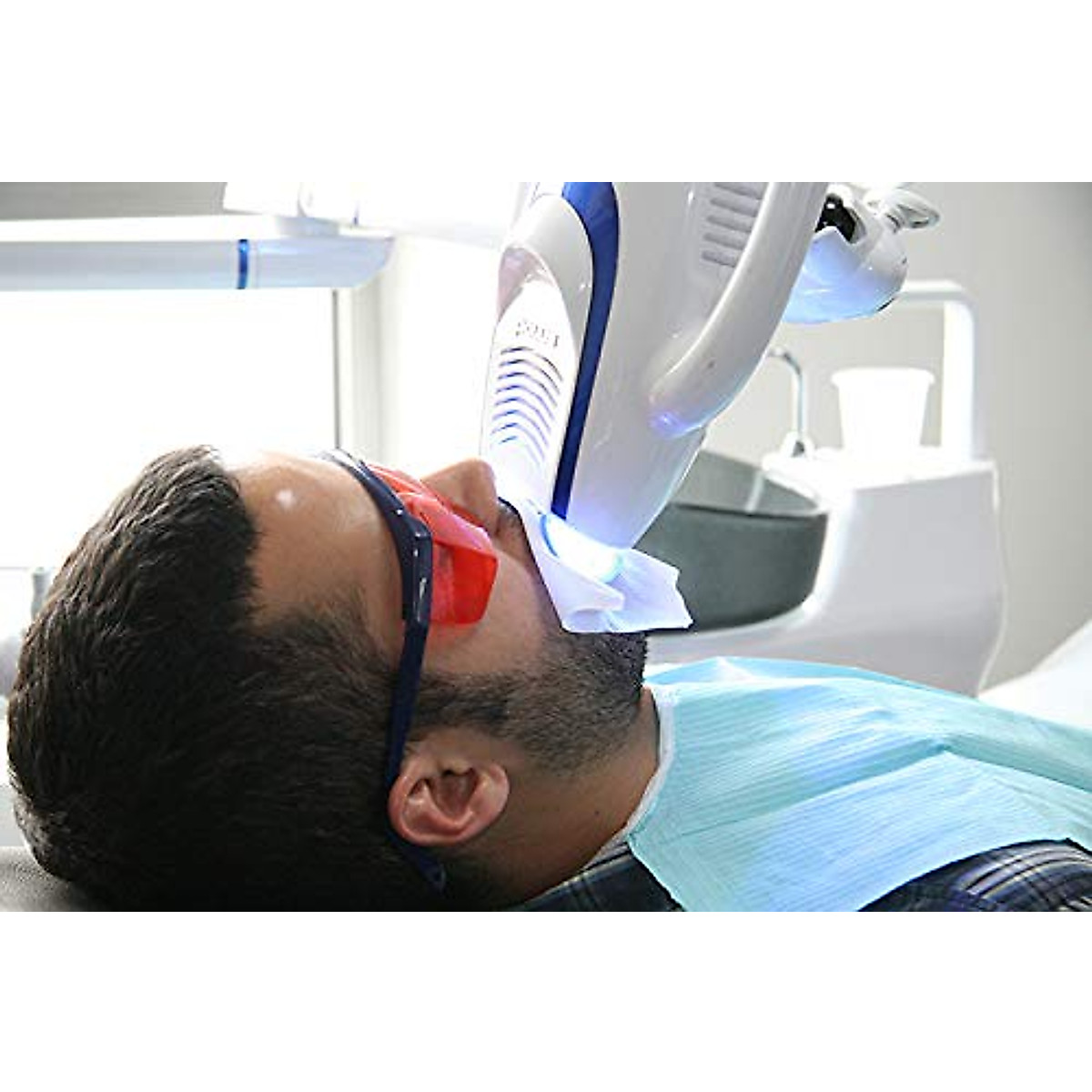 BEYOND FLEXIBLUE Comfort Cheek Retractors | Disposable Dental Cheek Retractors | Plastic Mouth Opener - Medium 10pk