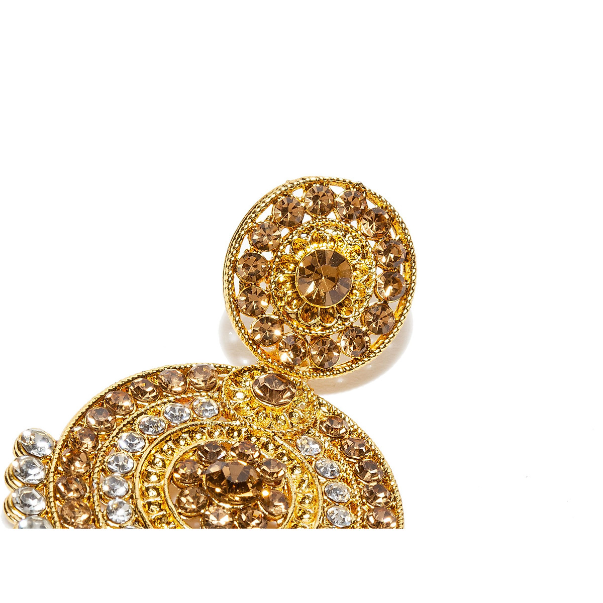 Bindhani Round Golden Mix White Stone Round Earrings & Indian Maang Tikka For Women