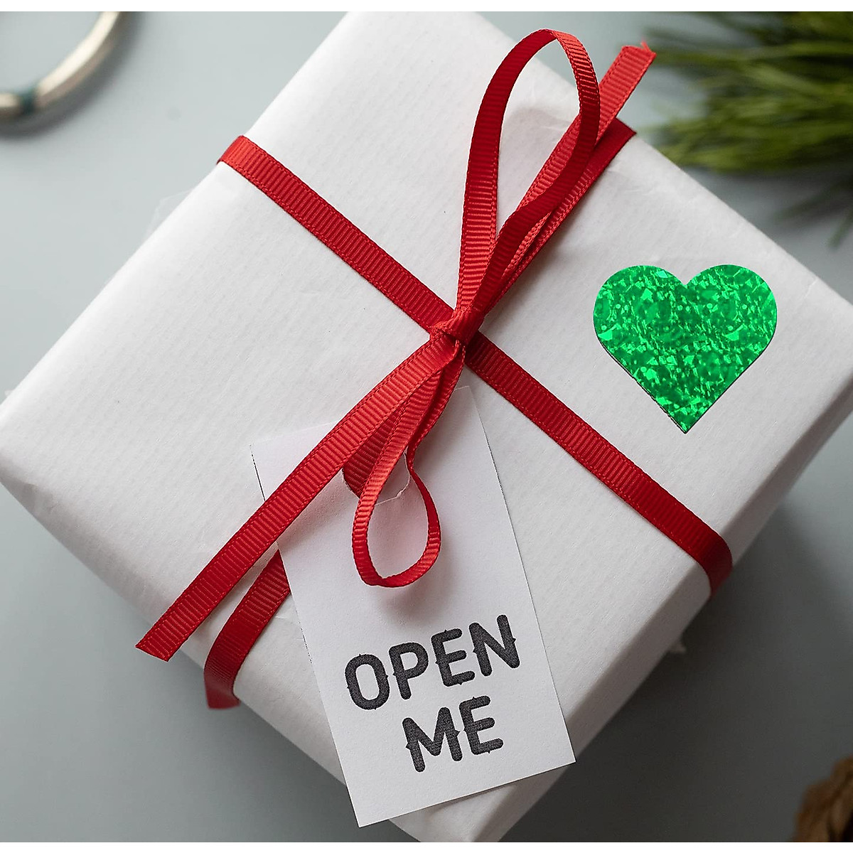 1.5" Glitter Green Heart Stickers, Large Heart Labels Valentines Decor 500 per Roll, St. Patricks Day Decorations for Kids Envelopes