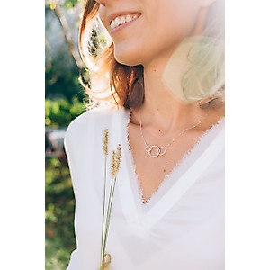 30th Birthday Gift for Women 3 Rings 3 Decade Necklace Meaningful Jewelry for Mom Wife Daughter Sister Best Friend Unique Happy Birthday Card Box Ideas Turning 30-Year-Old Sterling Silver / Gold