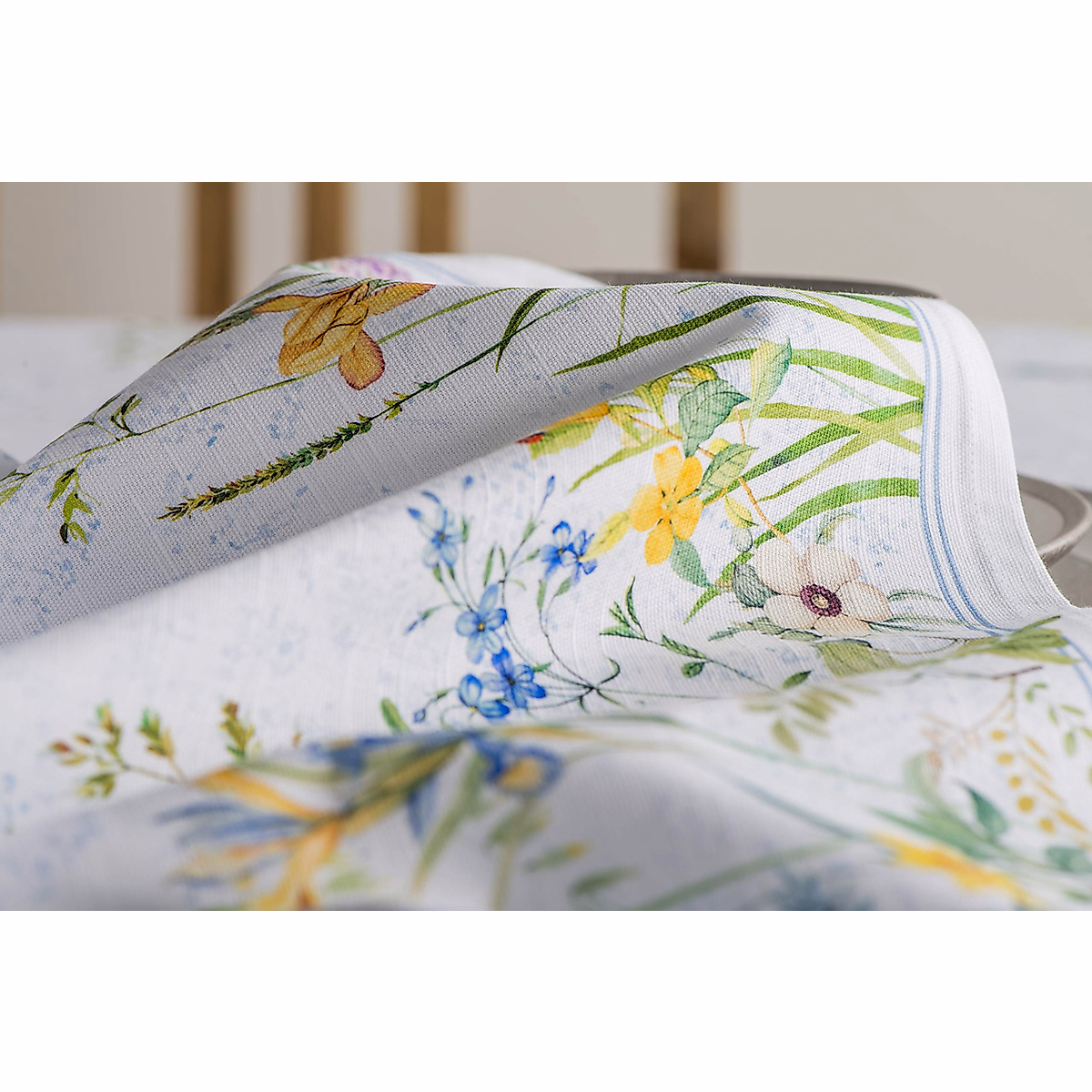 Maison d' Hermine Napkin 100% Cotton 20Inch x 20Inch Set of 4 Decorative Washable Cloth Napkins Table Napkin, Dining, Kitchen, Parties & Camping, Fleurs De Mai - Spring/Summer