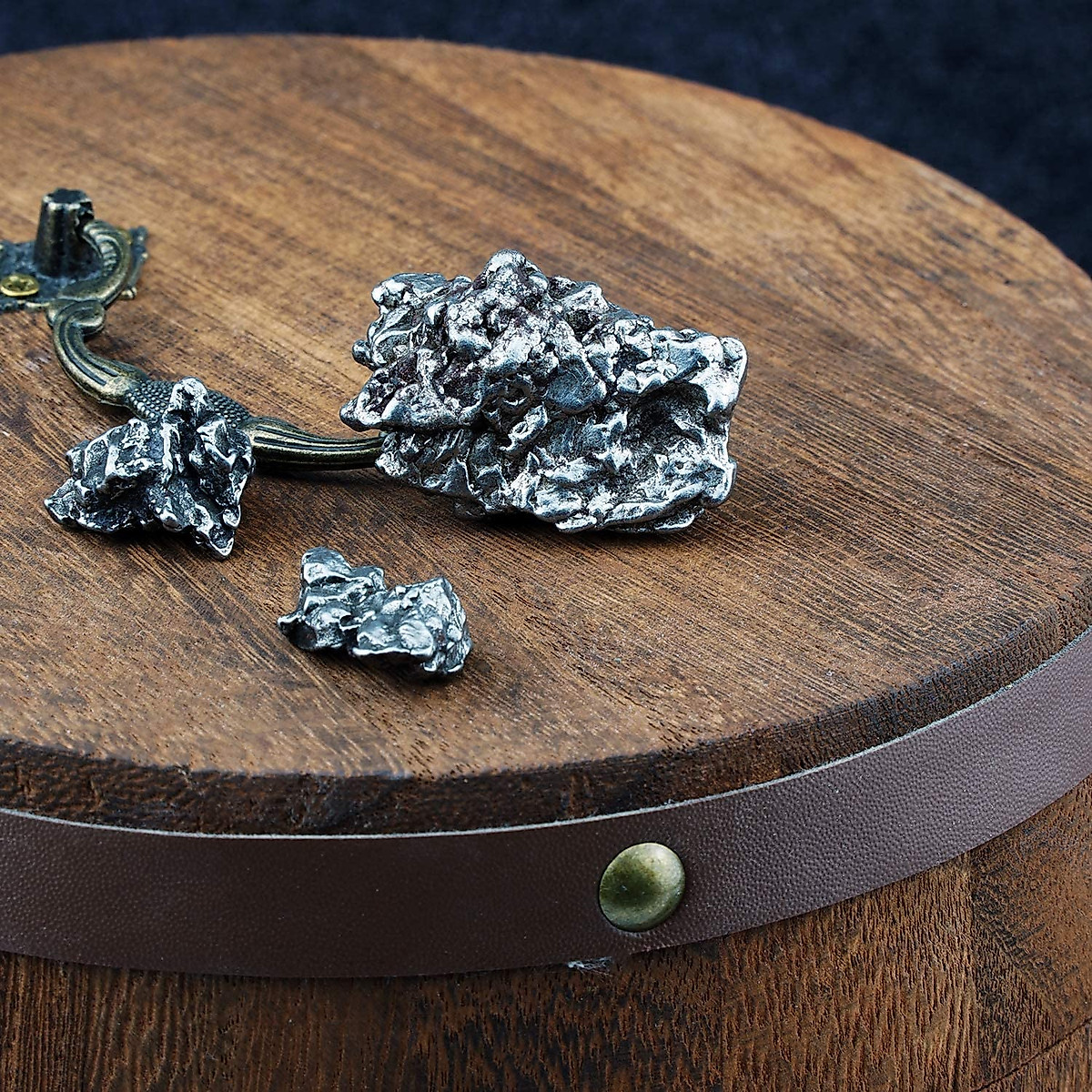 Large Massive 10-330 Grams Meteorite Specimen, Campo Del Cielo Meteorite with Gift Box, Moon Rock Sample, Astronomy Gifts for Space Fans, Great for Science Classrooms, Rocks Collection