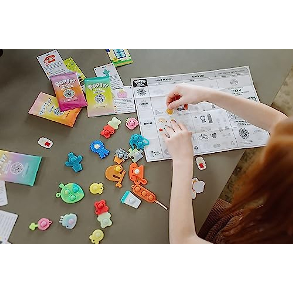 Pop It! Pets - Season 2 - The Ultimate Sensory Fidget Toy - Popping Bubbles and Adorable Characters - Collector map with Cards and Stickers from Buffalo Games