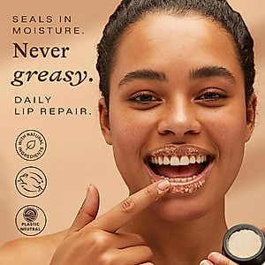 Organic Lip Scrub Mint - Lip Scrubs Exfoliator & Moisturizer, Lip Exfoliator Scrub, Sugar Lip Scrubs, Lip Sugar Scrub, Lip Care Products for Chapped Lips, Lip Scrubber, Lip Moisturizer for Dry Lips