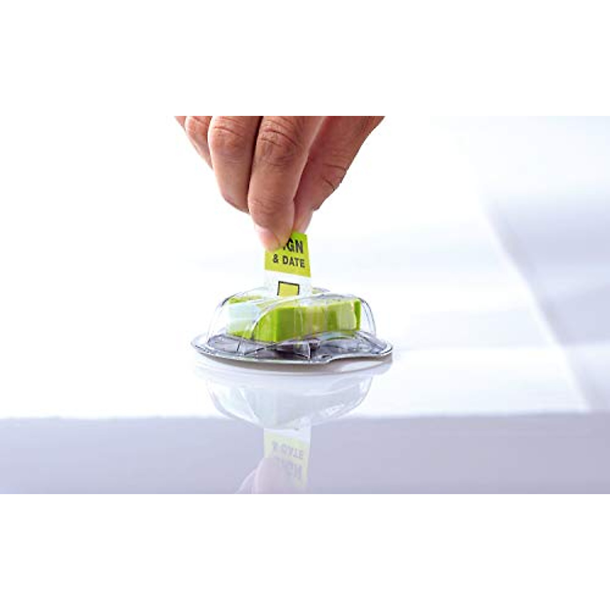 Post-it "Sign and Date" Flags, 200/Desk Grip Dispenser, 1 Dispenser/Pack, 1 in Wide, Bright Green (680-HVSD)