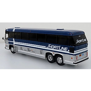 MCI MC9 Coach Diecast Bus Short Line,New York.1:87-HO Scale Iconic Replicas New in The Box,Green