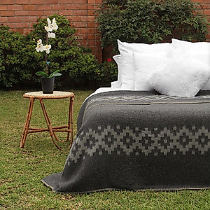 Thick Alpaca Wool Blanket Heavyweight Camping Outdoors Indoors Soft Peru King Size Ethnic Design (Dark Gray - Soft Gray Design, King Size)
