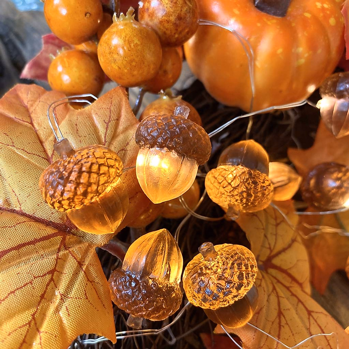 JASHIKA 3D Twinkle Acorn Fall Decorations Harvest String Lights 10ft Copper Wire 30 LEDs Battery Powered with Timer Remote Control for Wedding Bedroom Fireplace Mantel Ice Age Ornaments Home Decor