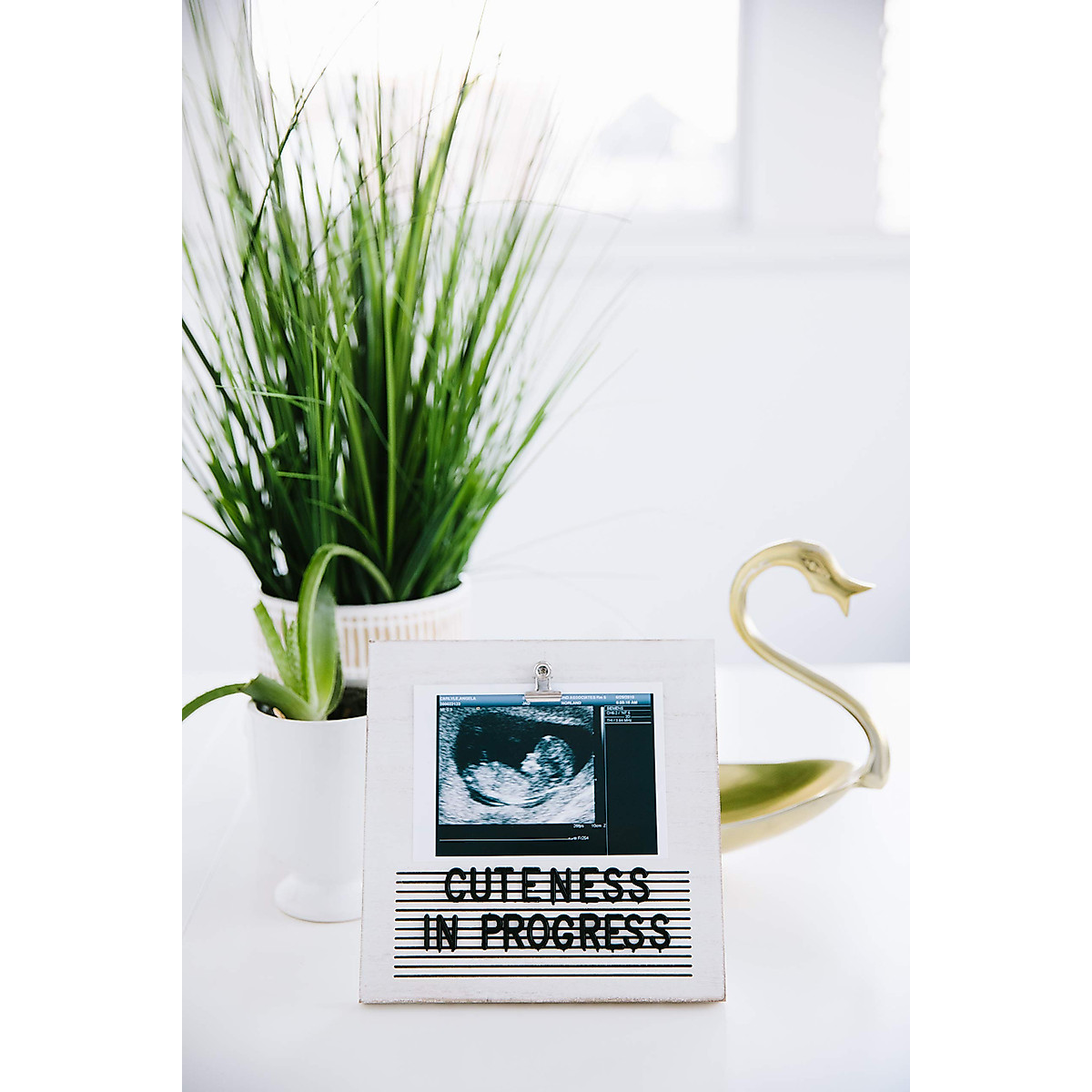 Pearhead Classic Wooden Letterboard, Baby Keepsake Clip Photo Frame, Wooden