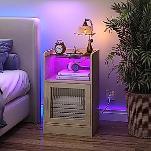 Small Nightstand with Power Outlet and LED Lights, Side End Table with Storage Cabinet, Modern Bedside Table for Bedroom, Living Room (Natural)