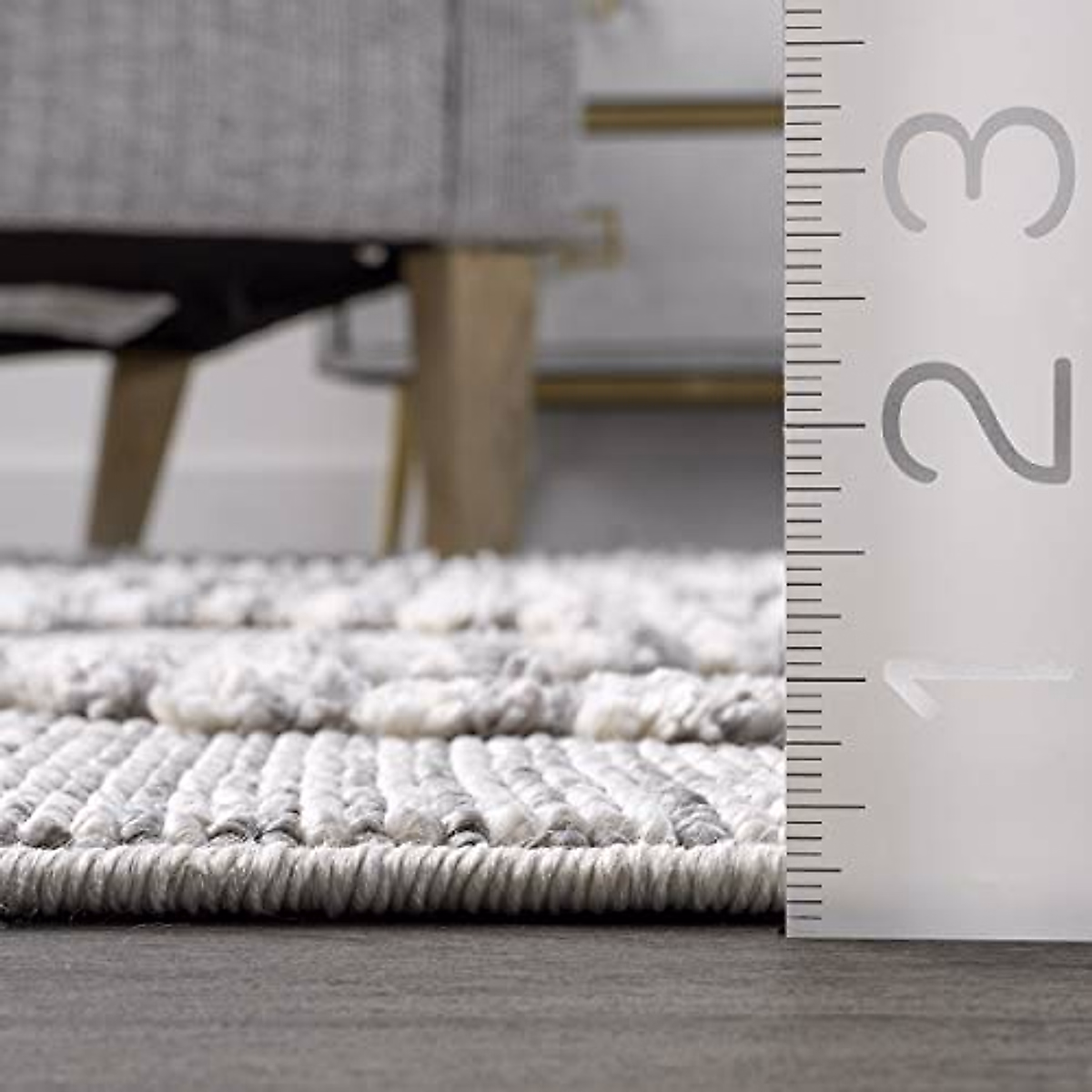 nuLOOM Skylar Textured Trellis Tasseled Runner Rug, 2' x 6', Beige