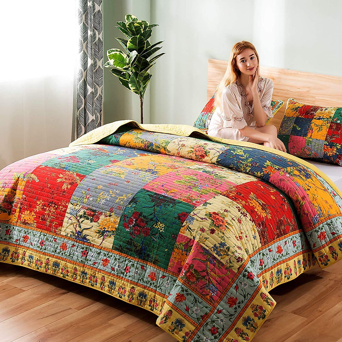 Hailea Boho Bedding Sets Queen Patchwork Quilt Set Vintage Floral Plaid Bedding Luxury Flower Quilt Lightweight Reversible Yellow Red Pink Bedspread Coverlets All Season, Boho Quilt Bohemia Quilt