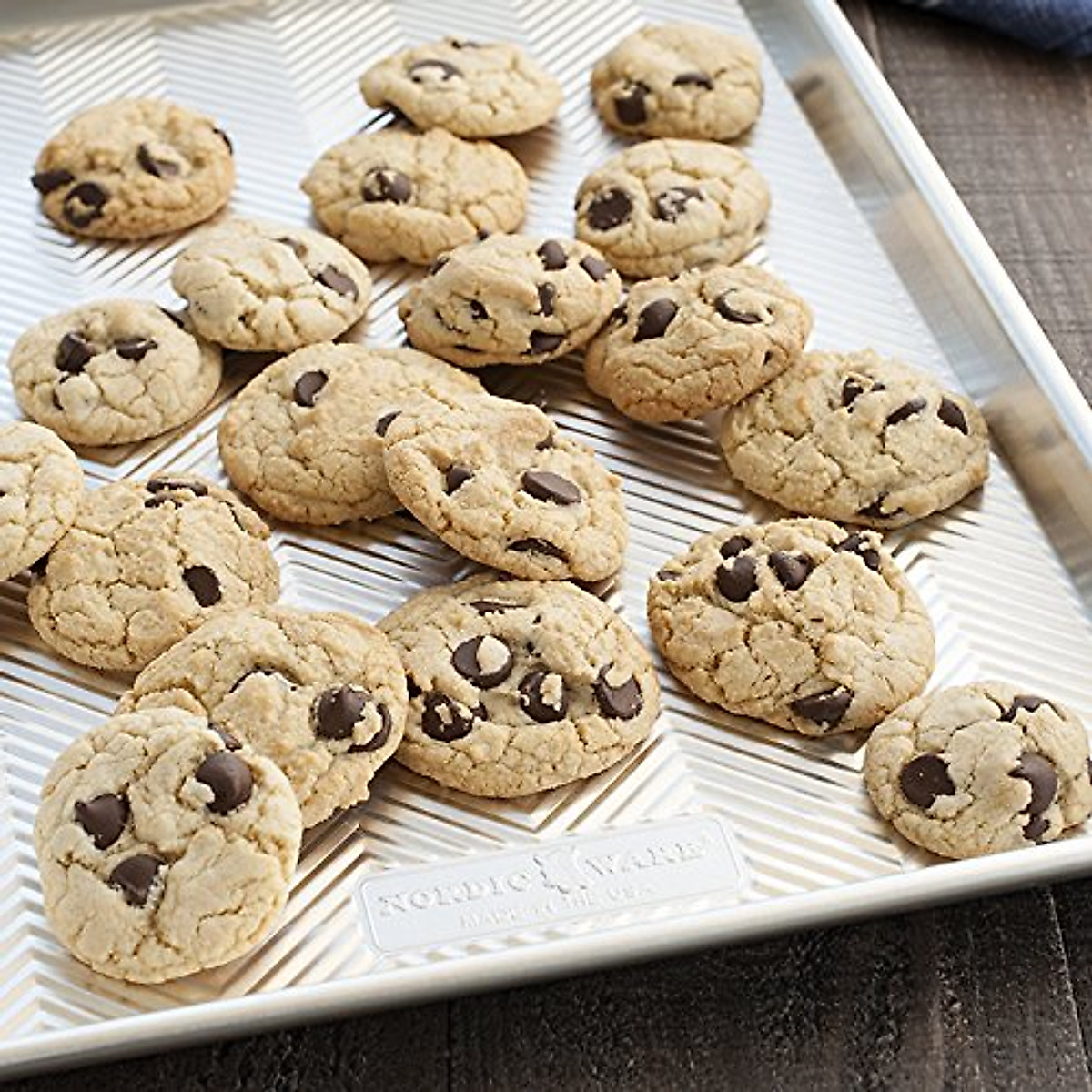 Nordic Ware Prism Big Sheet, Metallic