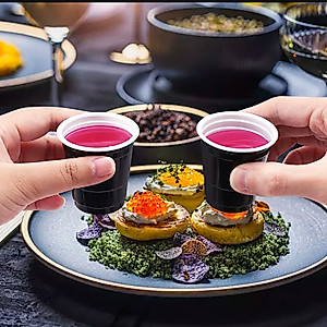 Cynquma 200Pcs 2 oz Black Plastic Shot Glasses, Disposable Mini Party Cups for Drinking, Birthday Parties, Weddings, and Other Occasions