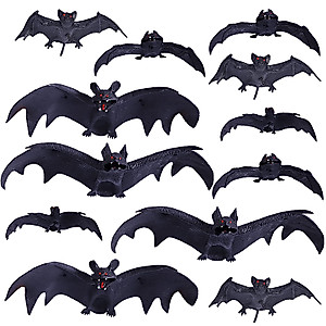 Max Fun 12pcs Halloween Hanging Bats Decorations Rubber Hanging Vampire Bats for Outdoors Halloween Party Favors Home Decor(5 Size)
