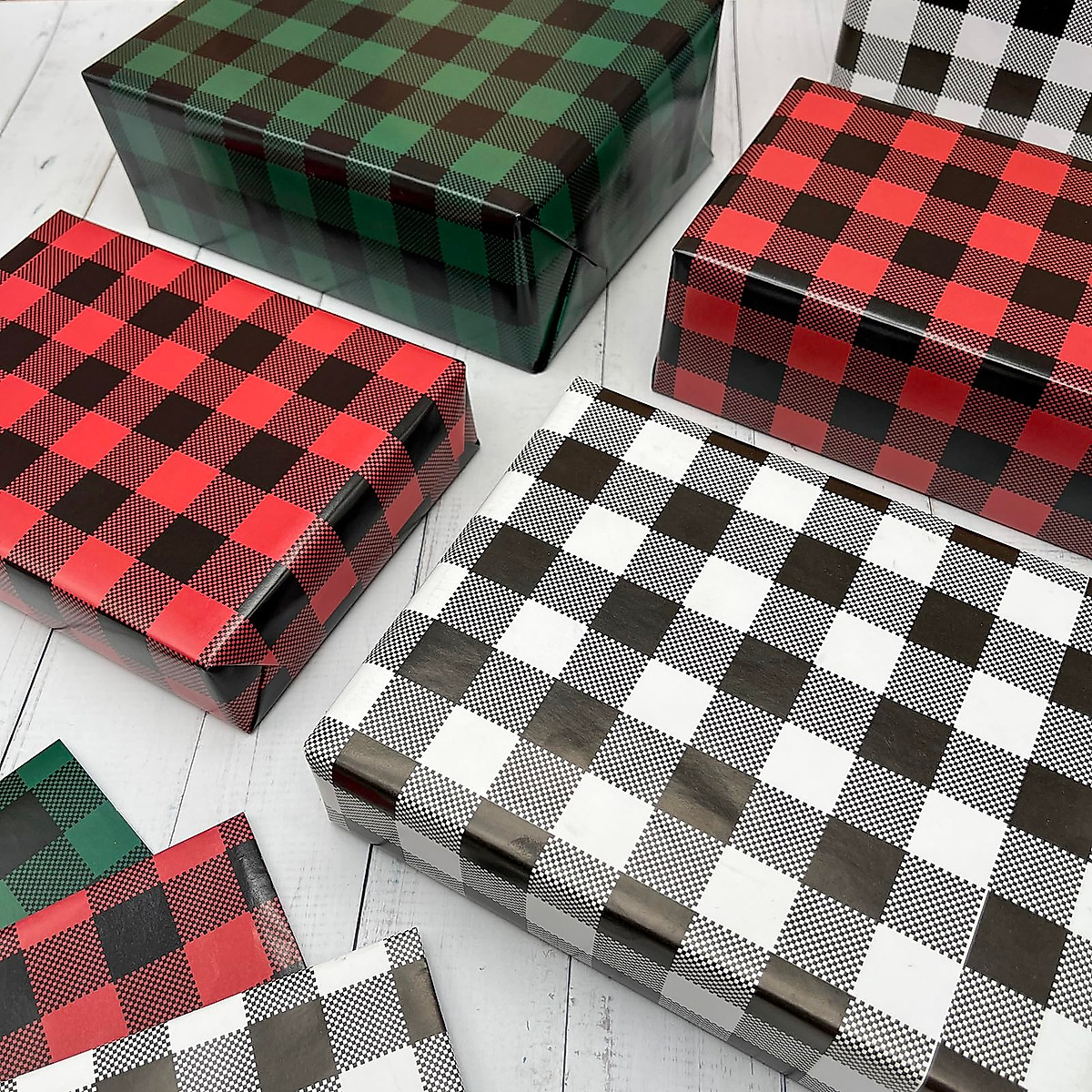 Dtiafu Christmas Plaid Wrapping Paper for Women Men Girls Boys - 12 Sheets Red Green Black Buffalo Plaid Gift Wrap for Holiday Birthday Wedding - 20 x 28 Inch Per Sheet Not Rolled