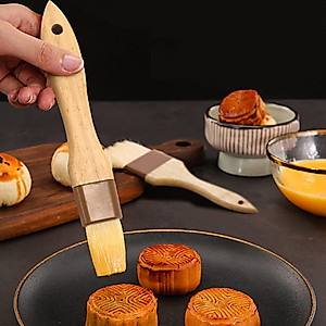 Set of 4, Pastry Brushes and Dough Scraper, findTop Basting Oil Brush with Boar Bristles Wooden Handle Hanging Hole with Extra Dough Scraper for Bread Dough BBQ Sauce Baking Cooking