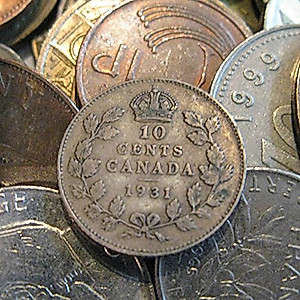 Premium World Coins Collection. Half Pound of Unsearched Coins from Around the World (About 50 Coins) with New and Old Coins In a Vx Investments Pouch