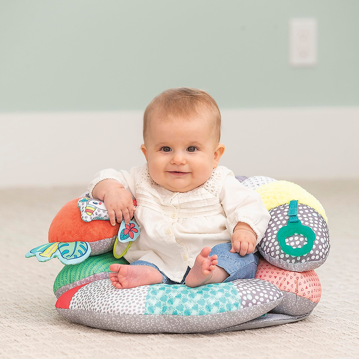 Infantino 2-in-1 Tummy Time & Seated Support - for Newborns and Older Babies, with Detachable Support Pillow and Toys, for Development of Strong Head and Neck Muscles