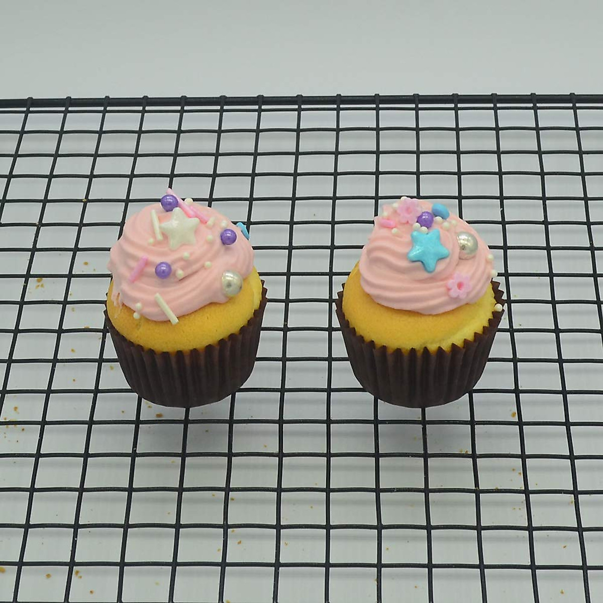 Huaswan Coffee Cupcake Liners Mini Greaseproof Paper Baking Cups, 150-Count