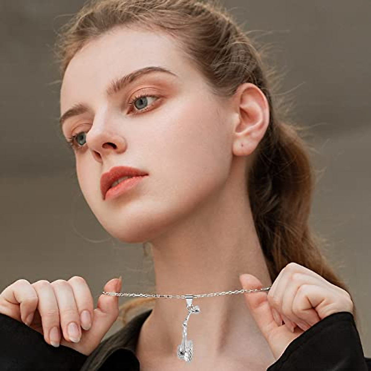 PLwelth 2pcs Matching Couples Necklaces for Boyfriend and Girlfriend Cute Bff Headphones Charm Pendant Friendship Necklace Valentine's Day Birthday Christmas Gifts