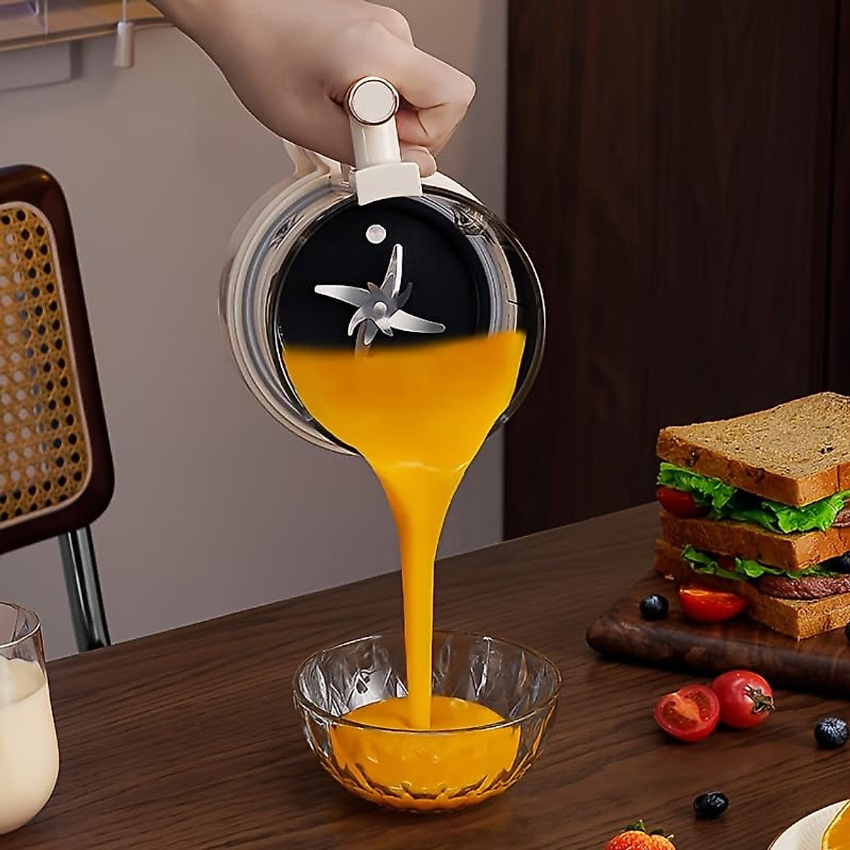 Europe and sopr portable baby complementary food wall-breaking machine heating mini soymilk machine bass multifunctional cooking machine home.