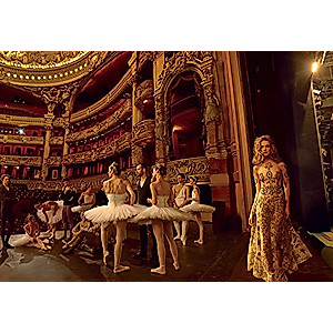 Vogue Magazine (November, 2014) Natalia Vodianova Cover