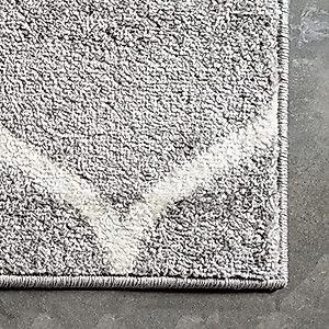 Unique Loom Trellis Frieze Collection Area Rug - Rounded (4' 1" x 6' 1", Light Gray/ Ivory)